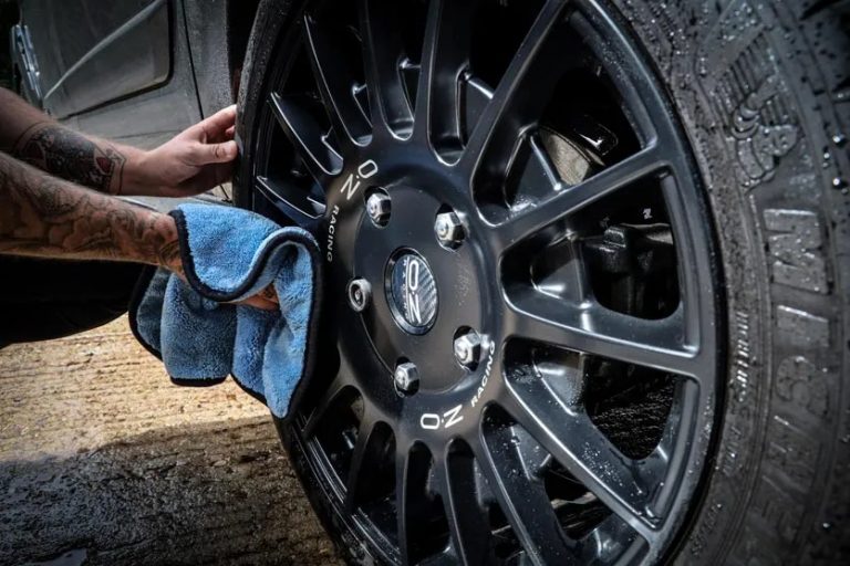 Guia definitiva para limpiar y proteger tus rines – El Arte del Detailing